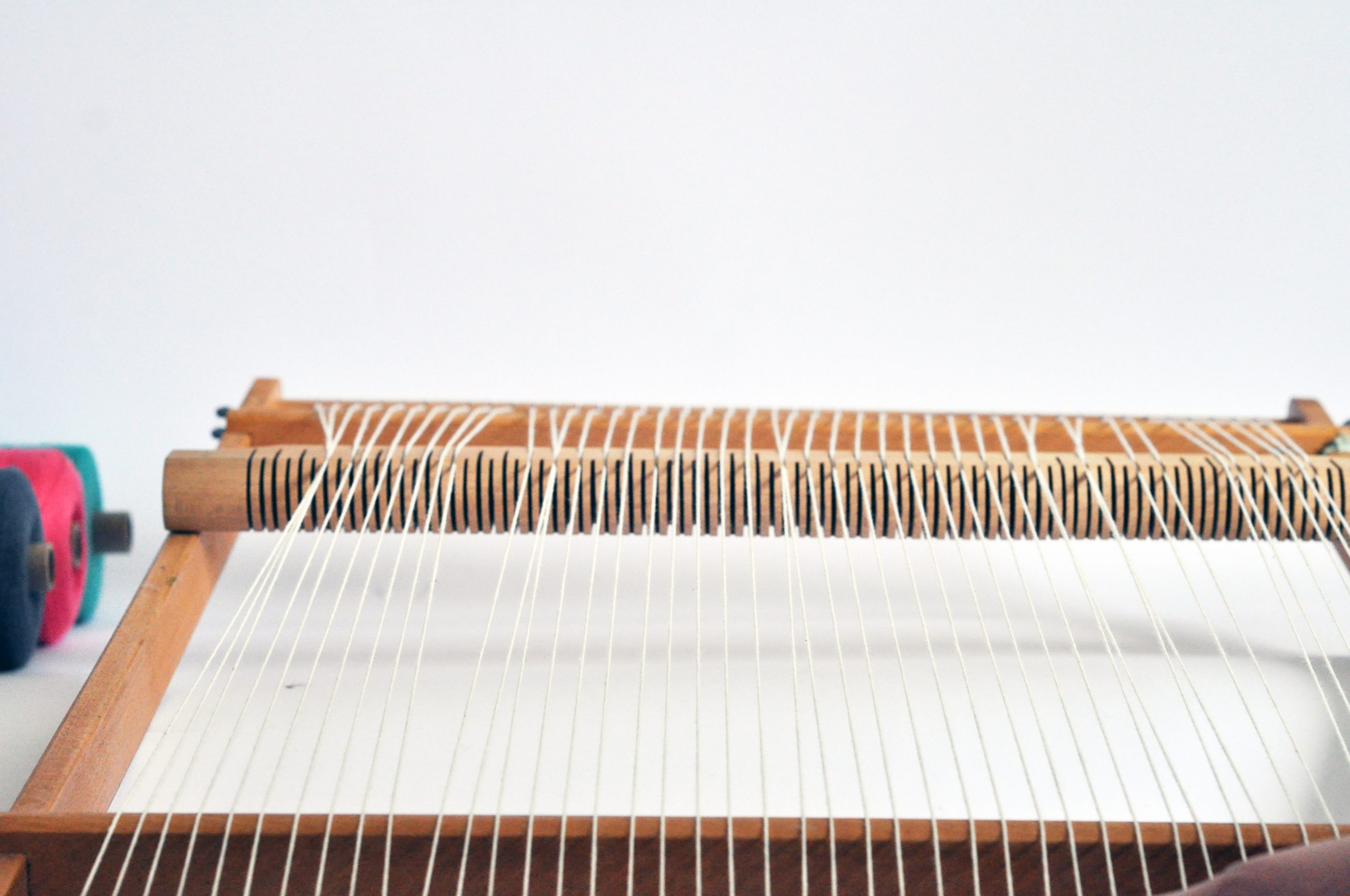 How to warp a simple frame loom in under 20 minutes - Petra Marciniak ...